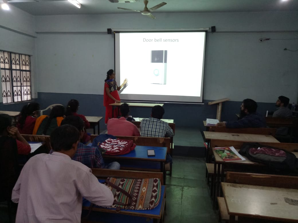 ICT- Class Rooms / Digital Class Rooms - R G Kedia College of Commerce